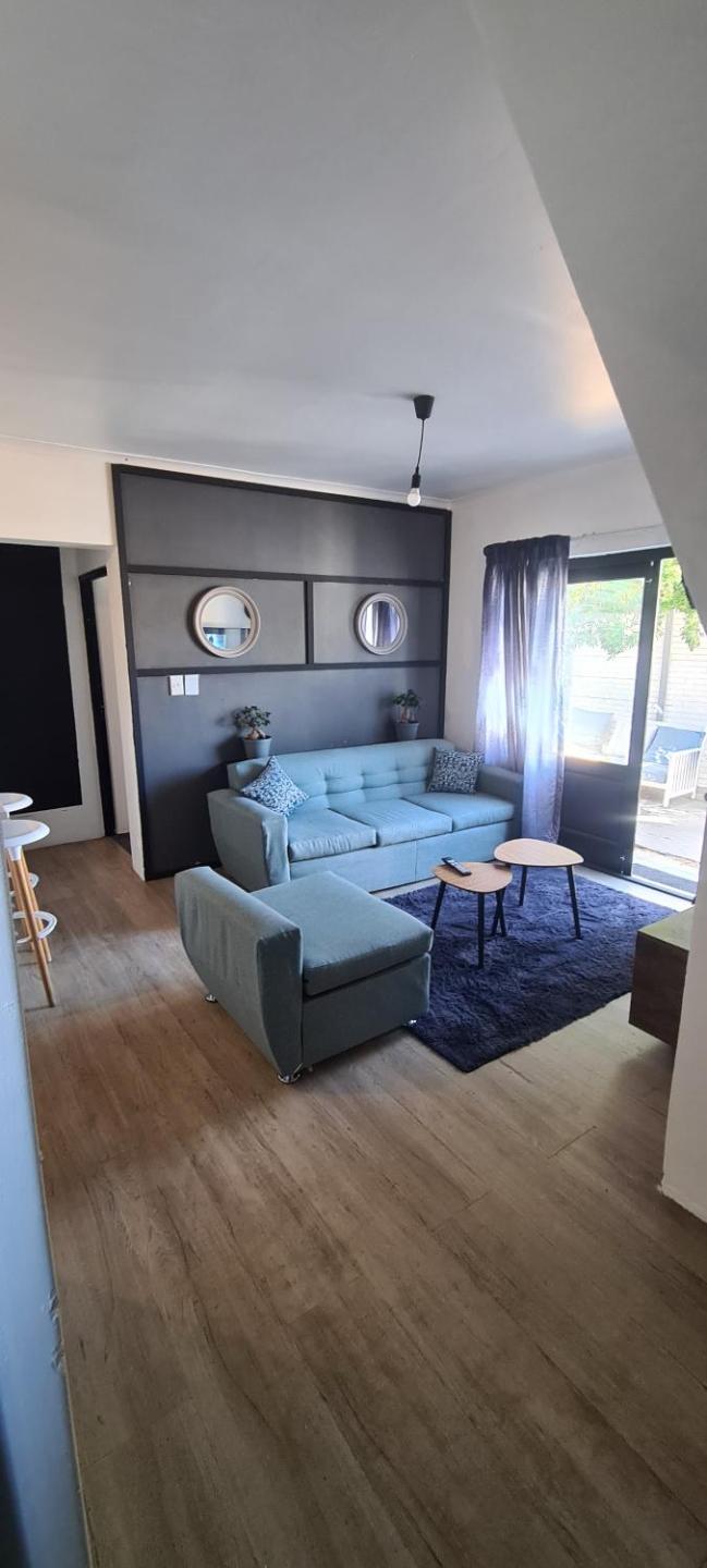 Serenity Hideaway - Claremont