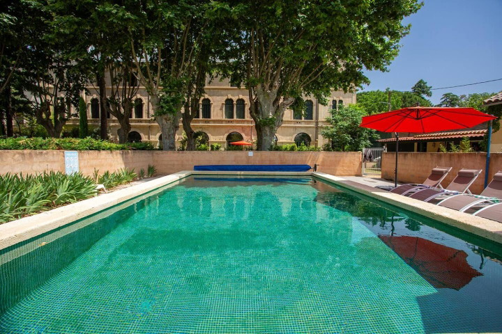 5 Family Apartments With Pool & Large Garden In Historic Pézenas Convent - Francia