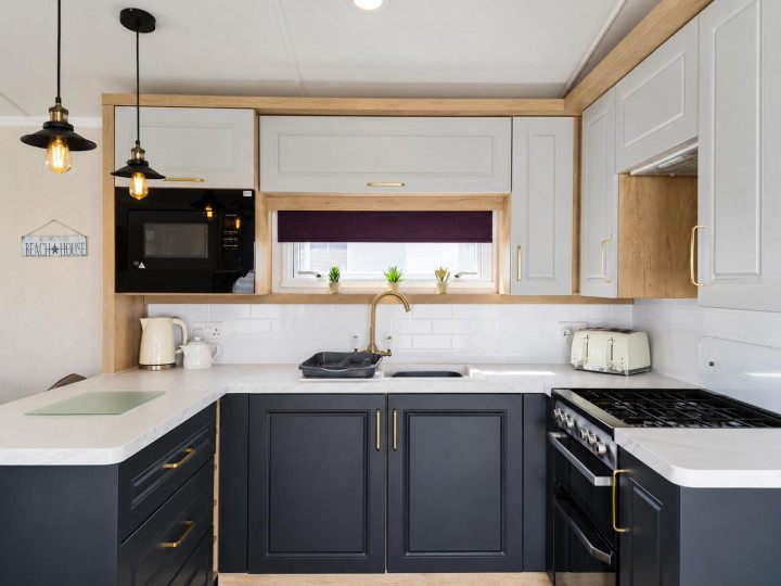 The Sandy Retreat A Stylish Caravan In Parkdean Camber Sands Resort, 2 Bedrooms, 1,5 Bathrooms, Sleeps 6 - Camber Sands