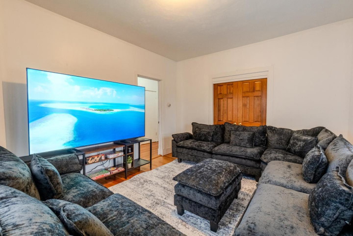 Cozy 4bdr, Tufts, Train, Parking, 10 Min To Boston - Massachusetts