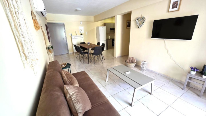 Stylish 2br Apartment With Balcony, Wifi & Pool - Cyprus
