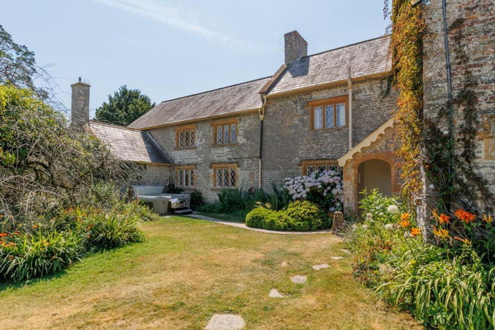 Manor Farmhouse - United Kingdom