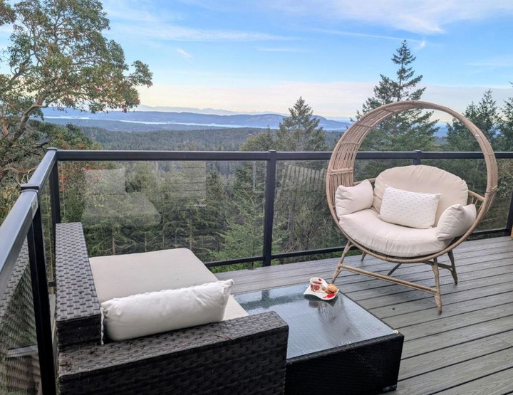 Armand Heights - Salt Spring Island