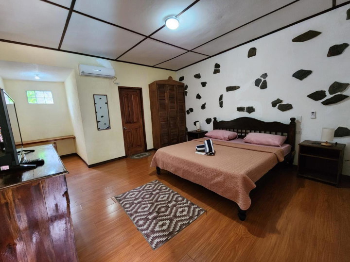 Tiptop Hotel, Resto And Delishop - Cebu