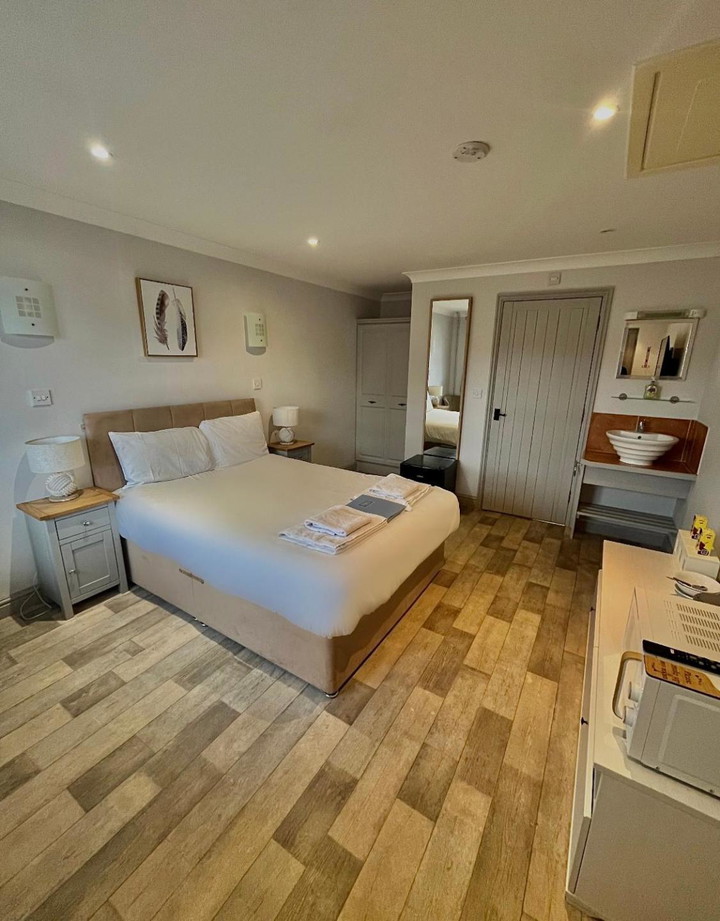 Oak, Country Chalet Located In Pegsdon - Luton