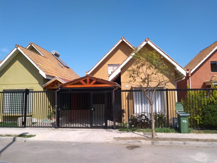 Casa De Veraneo Peñaflor - Chile
