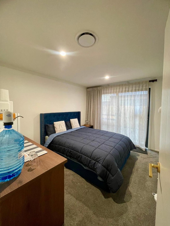 Modern Ensuite Room With Light Kitchenette & Private Entrance In Cromwell - クロムウェル