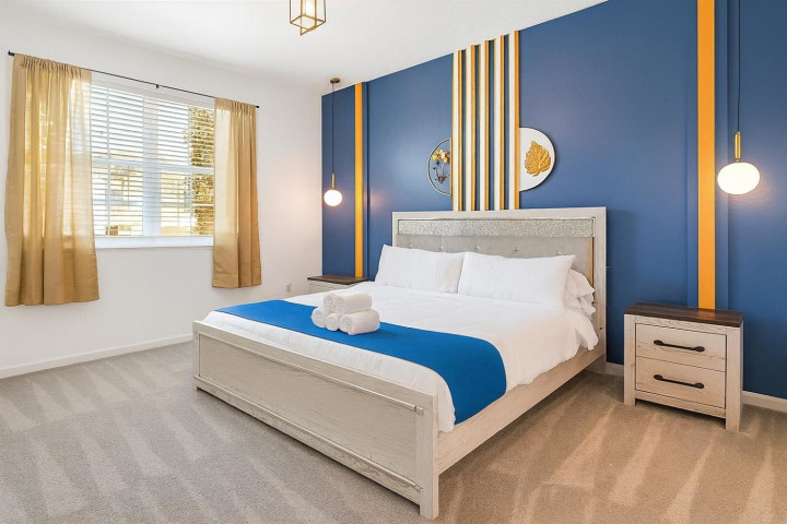 Smartstay Private Rooms & Suites With Pool In Gated Resort, Kissimmee - Kissimmee, FL