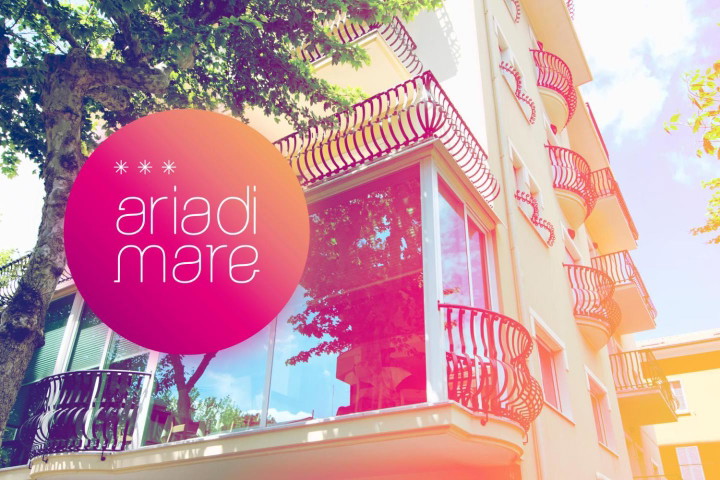 Hotel Aria Di Mare Bed & Breakfast & Beach In Centro A Riccione - Riccione