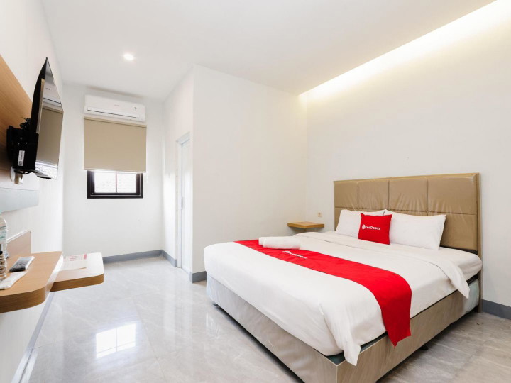 Reddoorz Plus Ciapus Bogor - Indonesien
