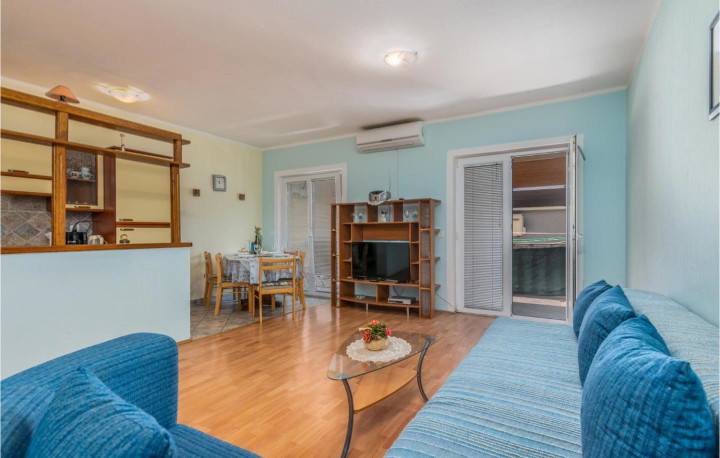 Apartamento Frente A La Playa En Pinezici - Krk