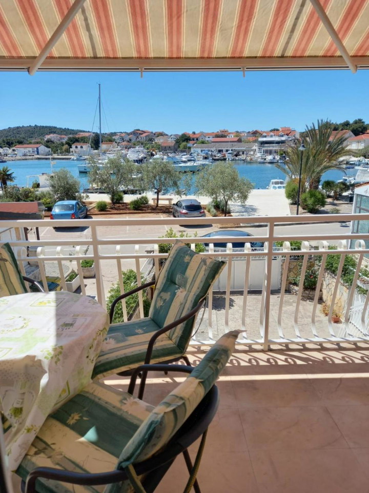 Apartman Rebeka - Murter