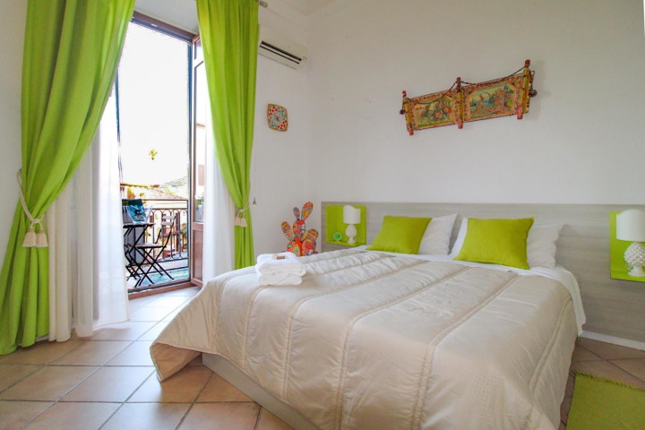 The Palace B&b And Apartments - Santo Stefano di Camastra