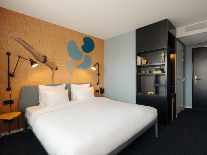 Conscious Hotel The Tire Station - Amsterdam