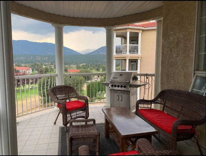 Mountain View Vacation Villa Main Floor Unit, No Stairs - Fairmont Hot Springs, BC