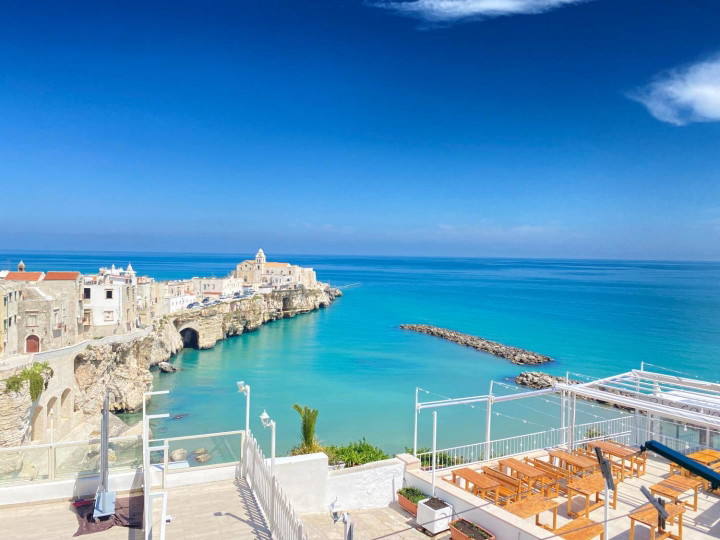 The Best, Sea, Old Town, And Sunrise View Apartment With Balcony - Vieste