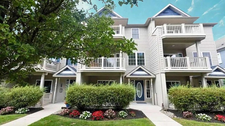 Poolside Paradise Condo - Cape May, NJ