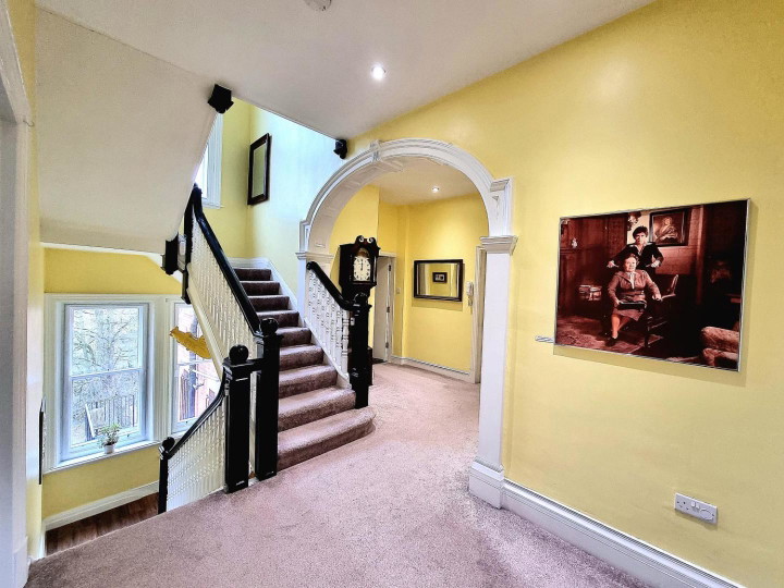 Spacious 4 Bedroom Maisonette In Central Matlock With River Views & Wi-fi - England