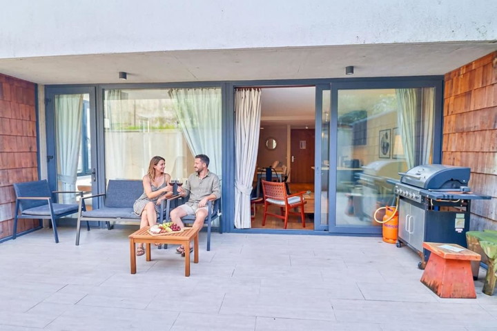 Hom I Piscina Temperada, Estacionamiento, Terraza Con Parrilla, Calefacción Central - Puerto Varas