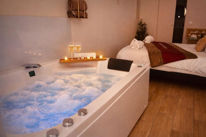 Perle Dazur Jacuzzi Suite Parking Prive 5min Mer - Menton