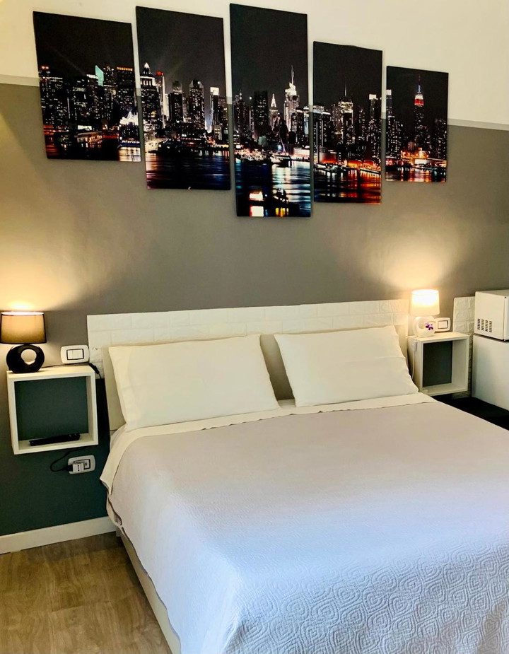 Magda House & Parking - Bari