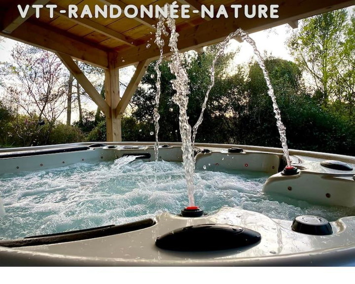 Plein Cœur De La Nature ~ Jacuzzi Privé 24h/24h - Carcassonne