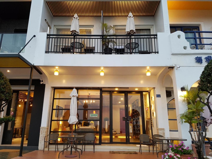Golden Bay Holiday Inn - Checheng