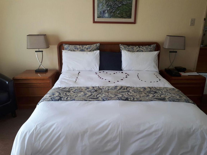 Hoyohoyo Chartwell Lodge - Midrand