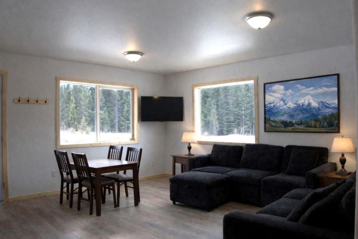 Modern Mountain View Cabin With Private Porch & Full Kitchen Near Resurrection Bay, Seward Alaska - Seward