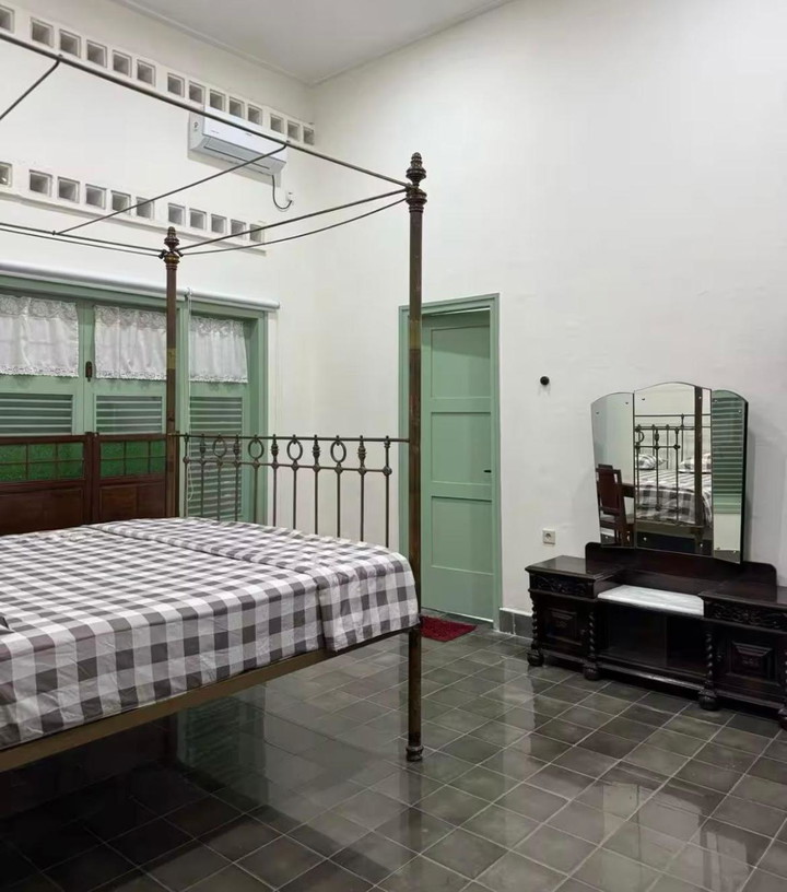 Vintage Room 1 In Colonial House - Indonesia