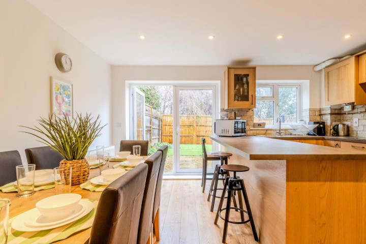 Contractor & Family Friendly, Free Wifi, Free Parking - Reading