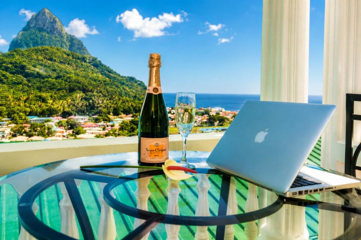 Piton Views & Sunset Balcony, Minutes To Beaches - Santa Lucía