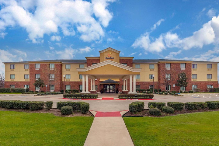 Comfort Suites Ennis - Ennis, TX