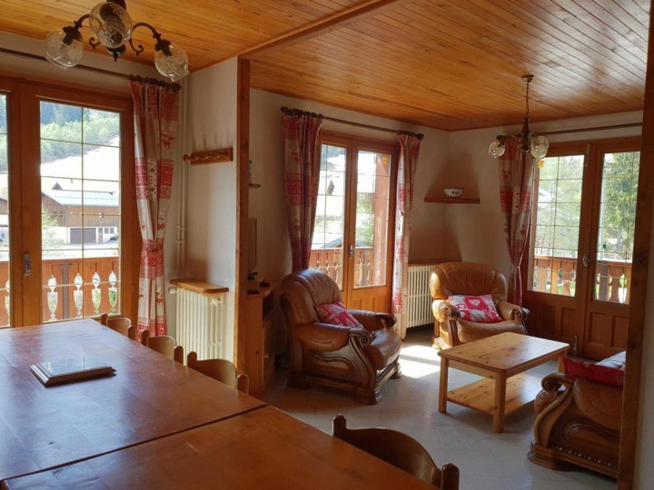 Chalet Familial Au Pied Des Pistes, Idéal Pour 12 Personnes – 4 Chambres à Beaufort - Areches Beaufort