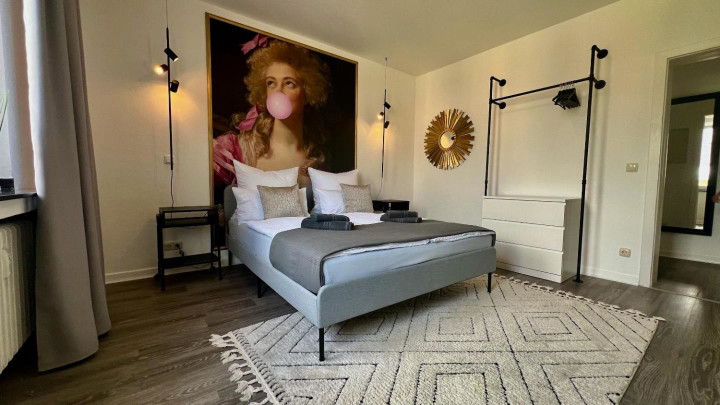 Apartment 2- Modernes Studio In Duisburg Meiderich, 4,7 Km Hbf, U-bahn 250m, Flughafen Düsseldorf 28 Km, Landschaftspark 2,9 Km, 5 Gehminuten Von Herzklinik Entfernt - Duisbourg