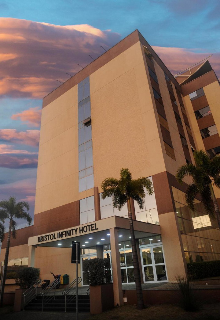 Bristol Infinity Rio Claro - Rio Claro