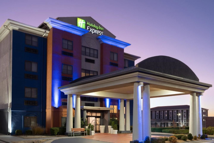 Holiday Inn Express & Suites Midwest City By Ihg - Midwest City, OK