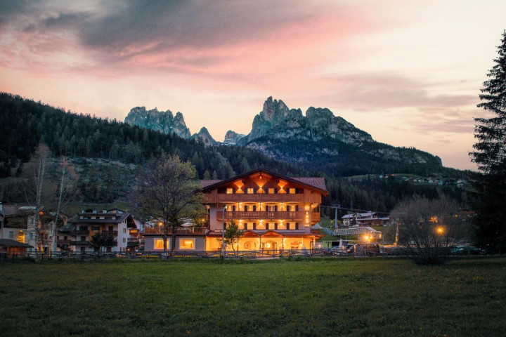 X Alp Hotel - Vigo di Fassa