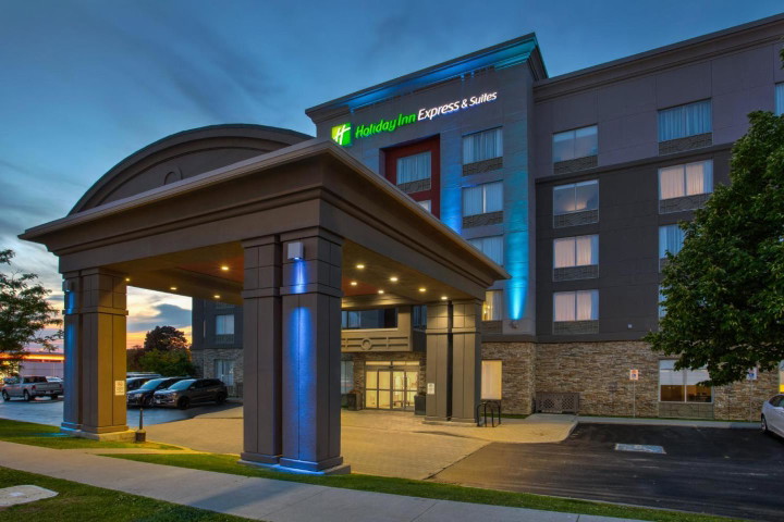 Holiday Inn Express Kingston Central By Ihg - Kingston