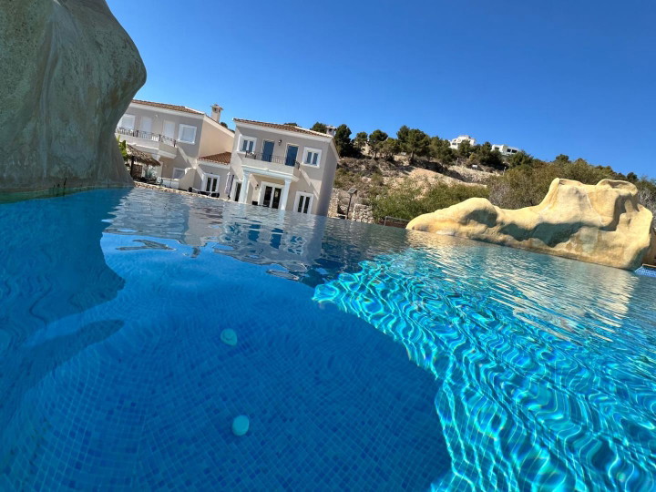 Cala-azul Y Jacuzzi - Costa Blanca
