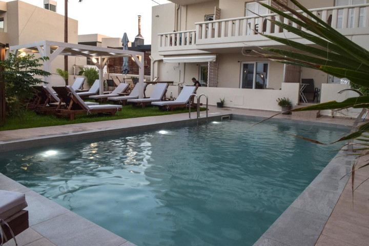 Isida Hotel Agia Marina - Greece