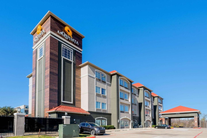 La Quinta Inn & Suites By Wyndham Fort Worth Arlington West - North Richland Hills, TX
