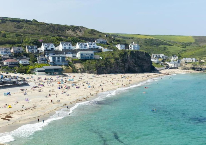 Beach Lovers Paradise In Portreath - With Sea Views & Log Burner Just 100m From Beach - Portreath