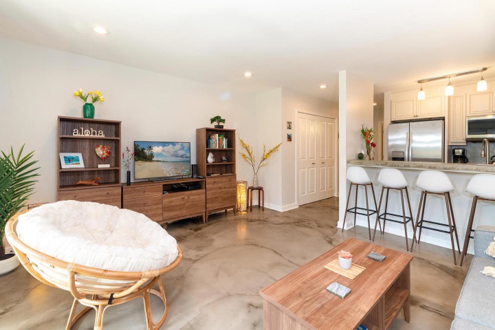 Kihei Garden Estates B-103 - Modern Designer Condo - Maui, HI