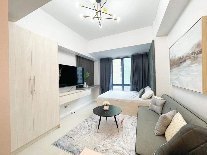 38 Park Avenue Right In The Heart Of It Park Cebu, 55 Inches Tv, Wifi, Lower Floor On 5th Floor - Philippines