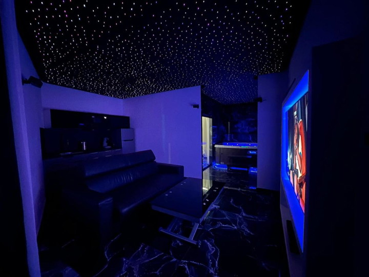 Suite Astra - Spa Prive - Cinéma Privé - Calanques de Marseille