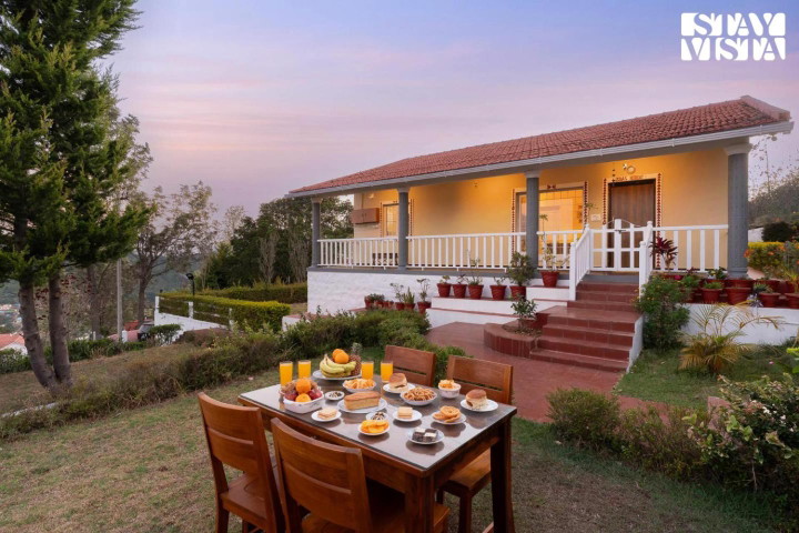 Stayvista's Zolas Retreat - 2bhk Pet-friendly Mountain-view Villa - Coonoor