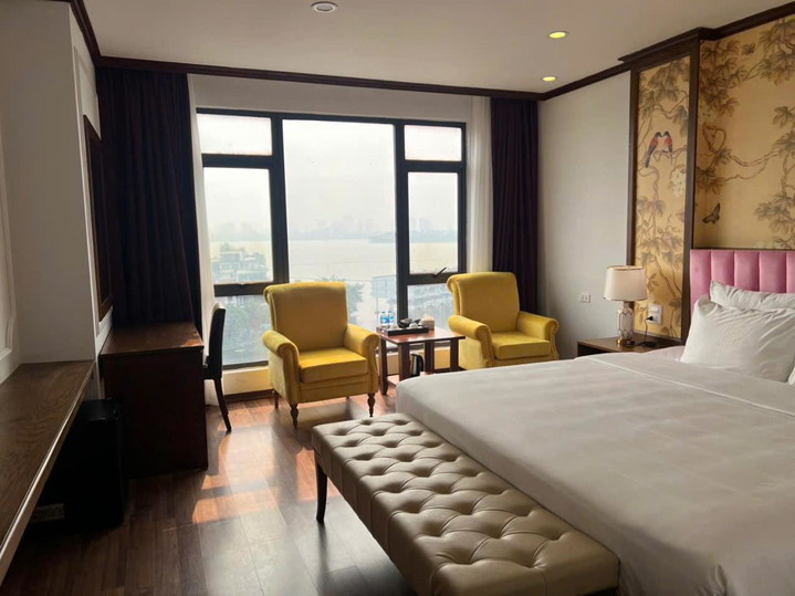 Hanoi Central Westlake Hotel - Hanoj