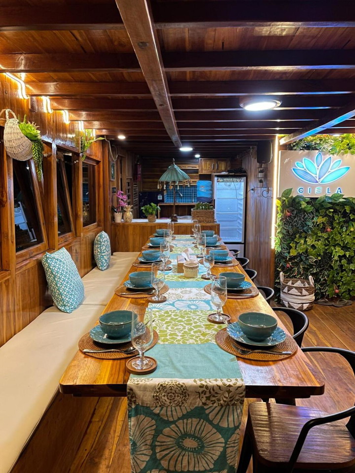 Luxury Private Phinisi Sailing In Komodo Island - Labuan Bajo