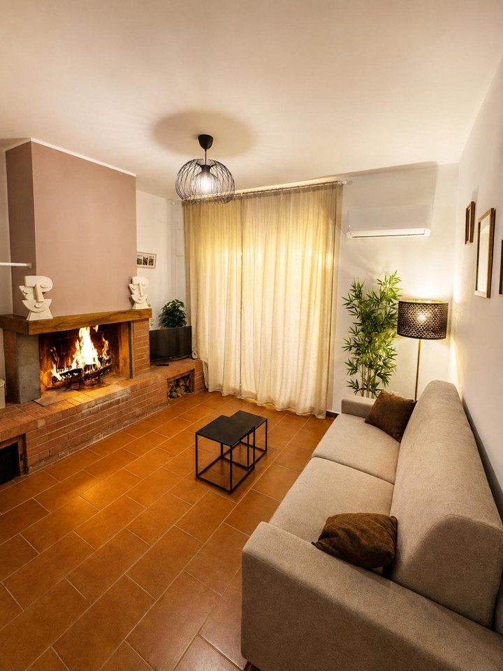 Casa Lumè City Center Apartment With Fireplace - Teramo
